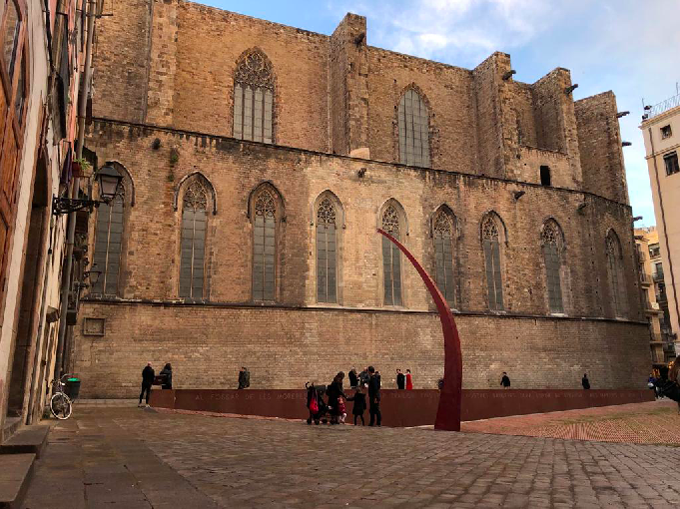 EL FOSSAR DE LES MORERES / THE GRAVE OF MULBERRIES – Carrers BCN